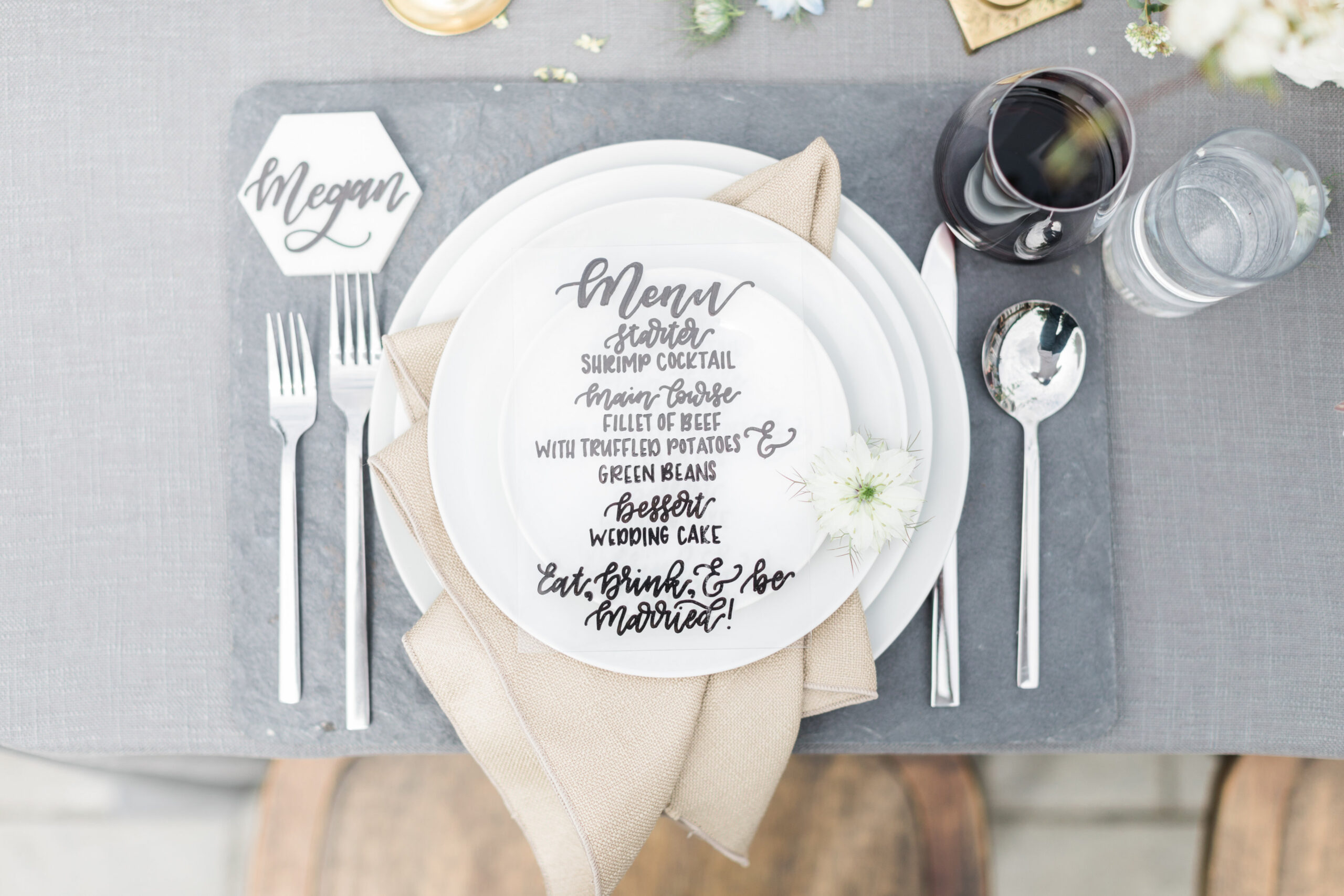Elexa Flatware - Dinner Knife | A Classic Party Rental